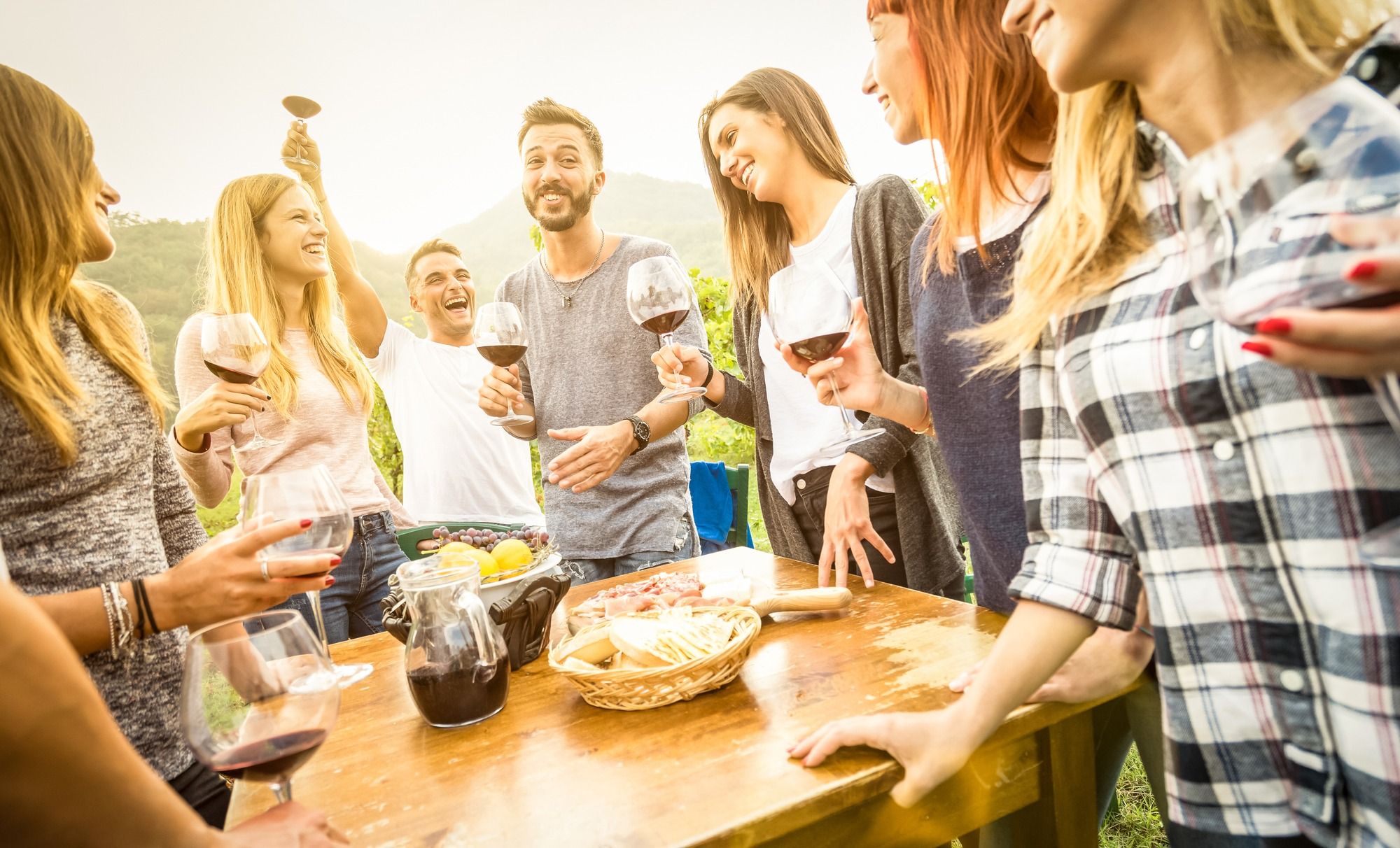 How to Host an Outdoor Wine Tasting Party (Guide) | Install-It-Direct