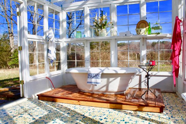 15 Beautiful She Shed Ideas - INSTALL-IT-DIRECT